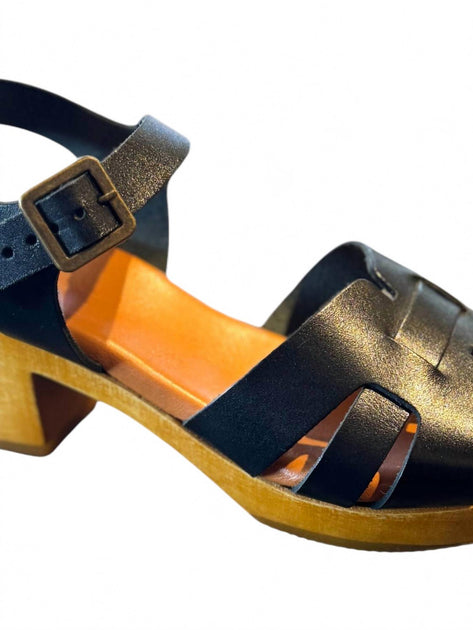 BTU by Bertuchi Women's Tiana Wooden Platform Sandal In Black | ShopSimon