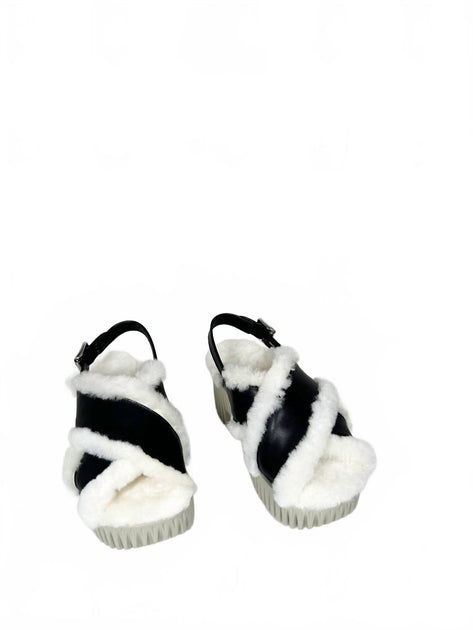 4CCCCEES Women's Plia Puffy Sandals In Oreo | ShopSimon
