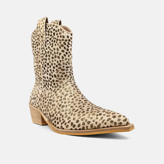 Women's Booties – Page 6 | ShopSimon