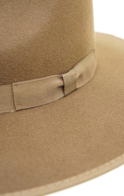 Olive & Pique Women's Barry Hat In Pecan | ShopSimon