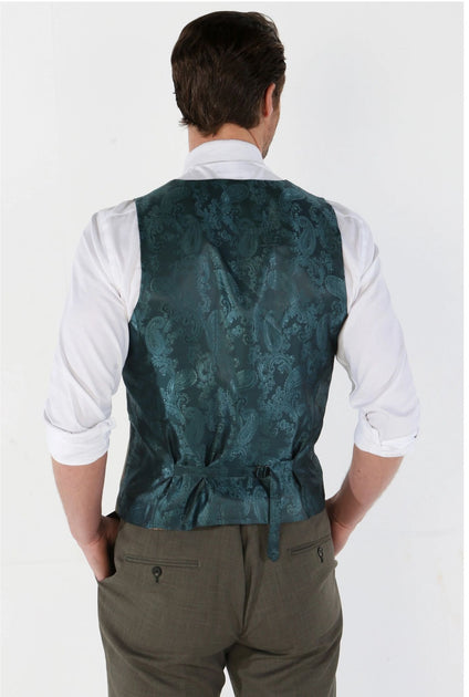 Paul Andrew Kurt 3 Piece Tailored Fit Suit | ShopSimon