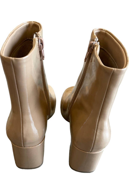 Fortune Dynamic Women's Ultra Shiny Boots In Camel | ShopSimon