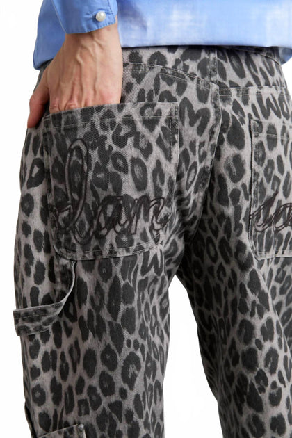 Damson Madder Women's Drew Cargo Pants In Charcoal | ShopSimon