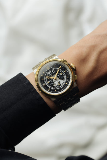 Thomas Earnshaw Men's Hansom 44mm Quartz Watch | ShopSimon