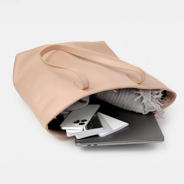 Packs Travel Ava Open Tote | ShopSimon